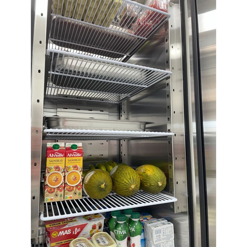 Katerbay. UNIFROST R700SVN LARGE GN UPRIGHT FRIDGE R290